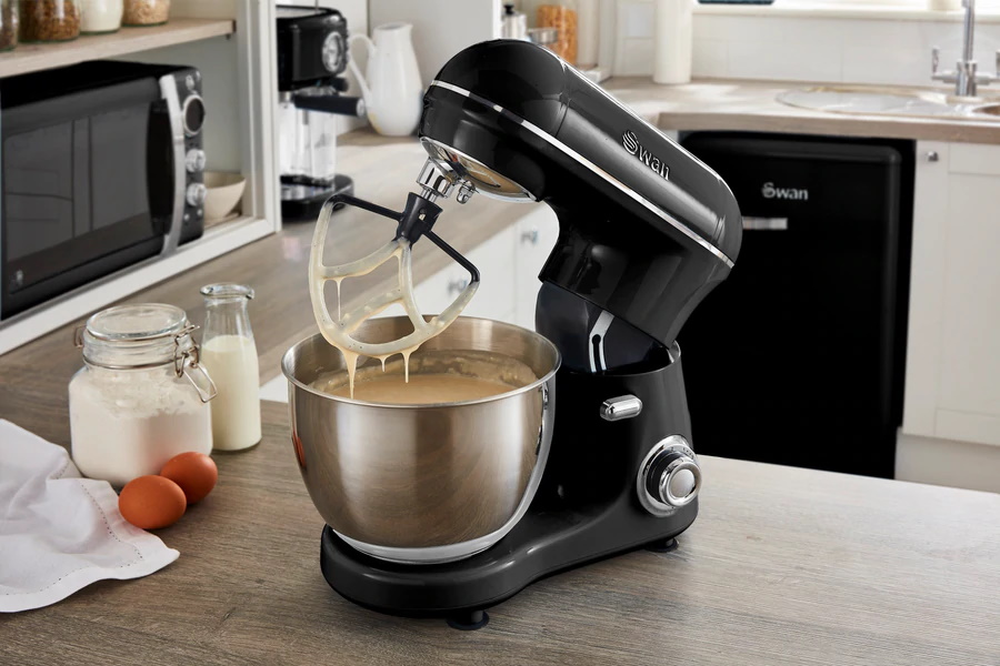 Swan SP21060BN 800W Retro Stand Mixer In Black | G Craggs Ltd